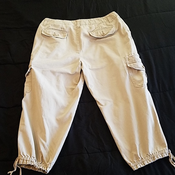 Caribbean Joe | Pants & Jumpsuits | Caribbean Joe Khaki Tan Capris ...